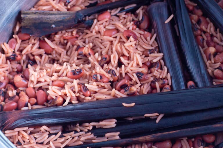 Easy Ghanaian Waakye · eat well abi