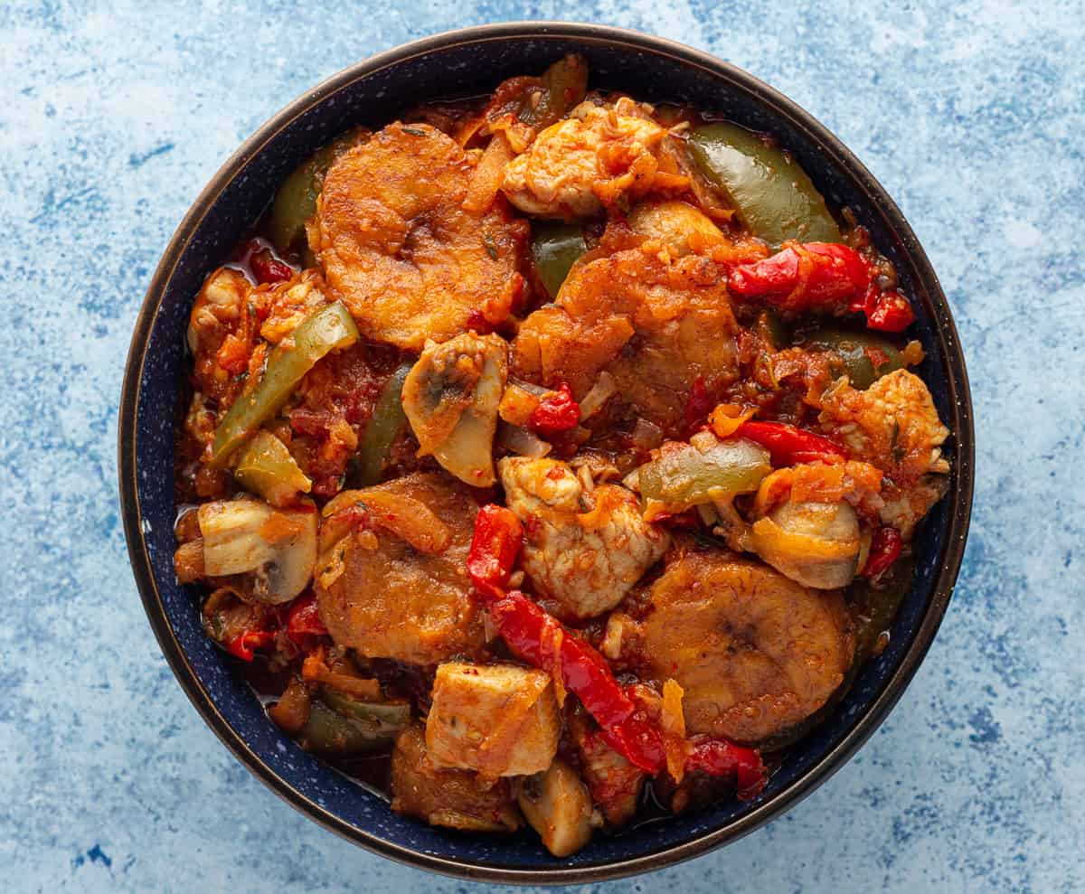 Chicken With Plantain And Vegetables Inspired By Poulet DG · eat well abi