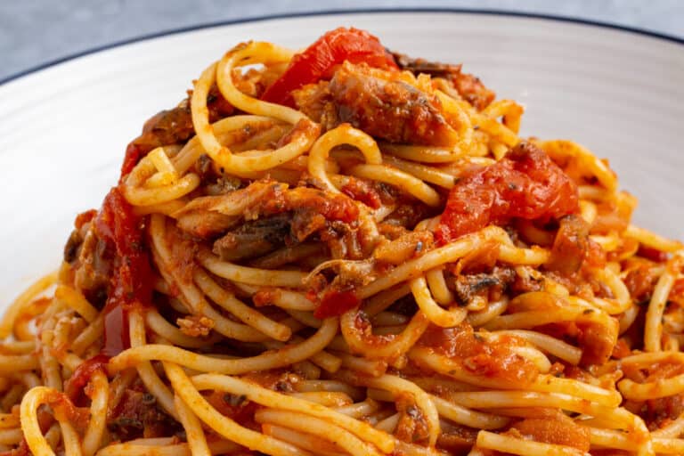 Nigerian Jollof Spaghetti With Sardines · eat well abi